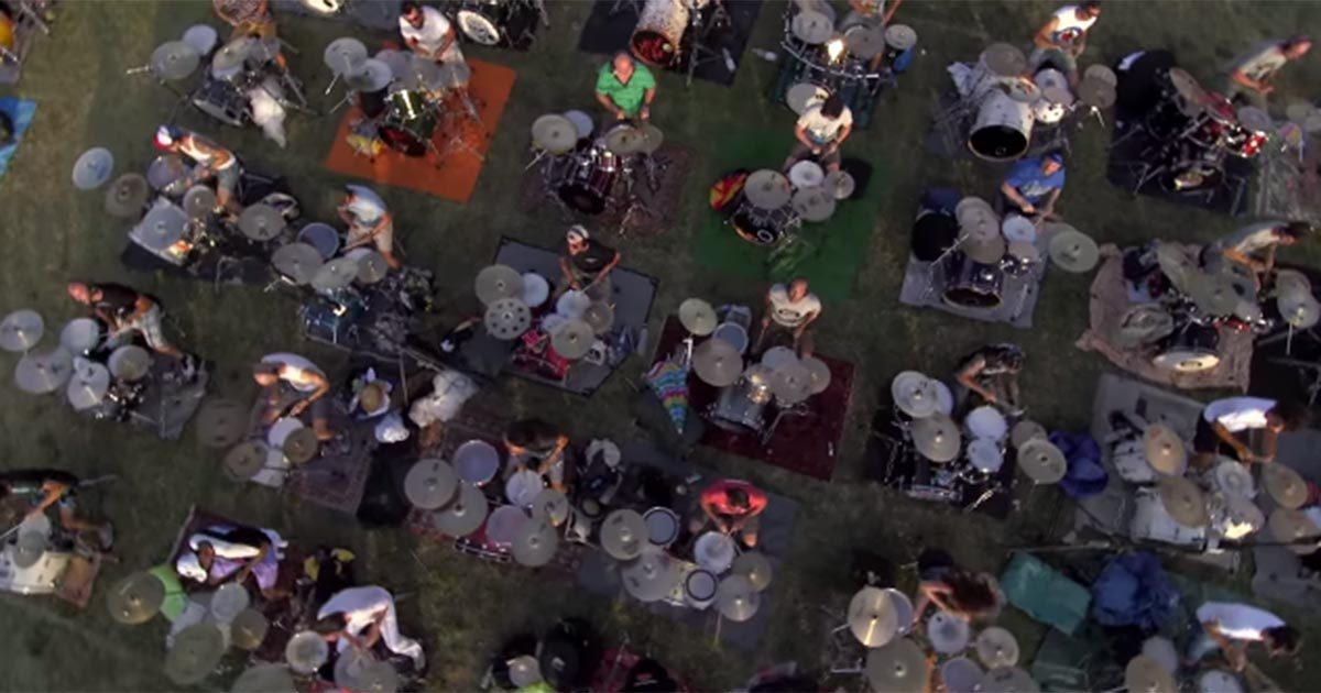 1000 Musicians Met Up In A Park To Play A Song. 2 Seconds Later And I ...