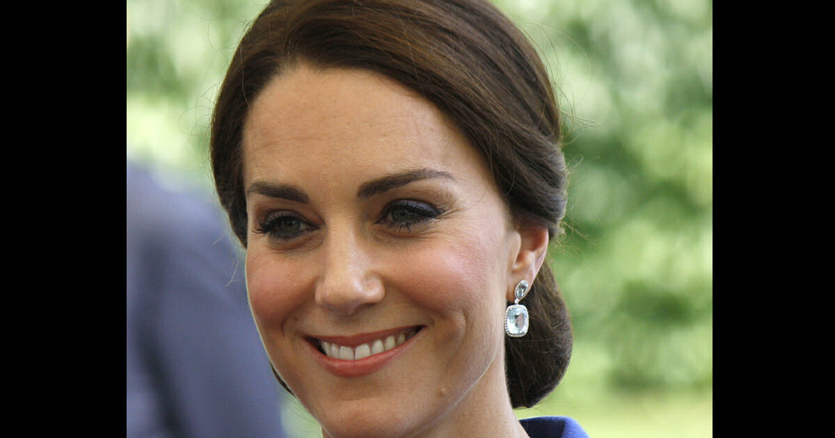 Kate Middleton shows up in daring gown to BAFTAs and people are talking