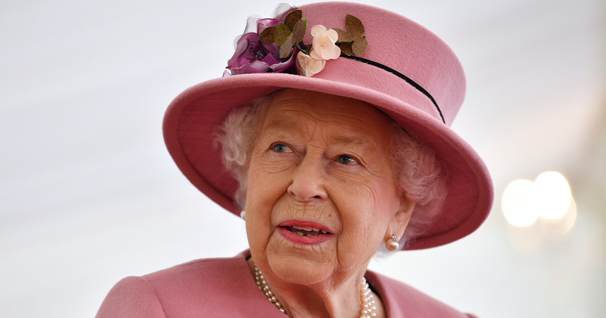 Queen Elizabeth has two phone contacts she 'always' answers - 'He ...