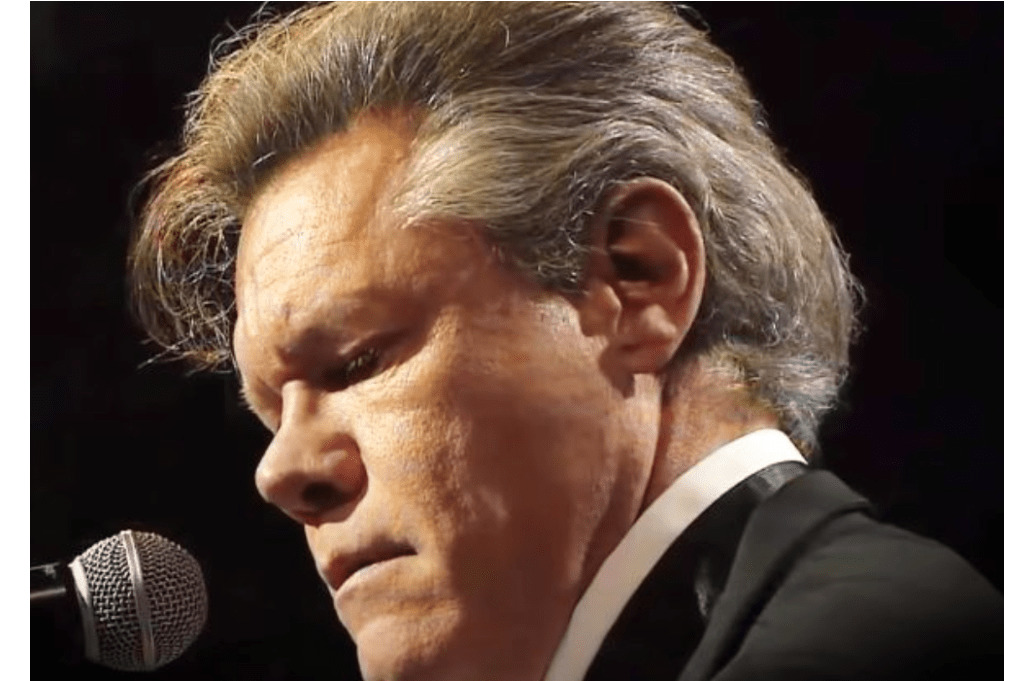 Randy Travis' stunning performance 3 years after his stroke
